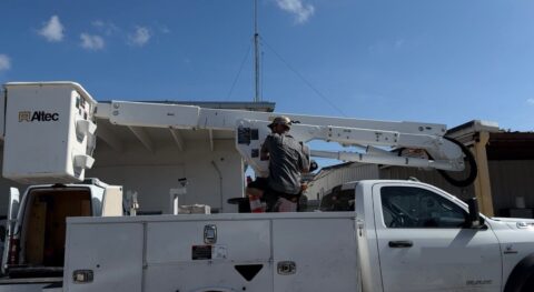 On-site Dielectric Testing for Mobile Cranes & Aerial Lift Equipment ...